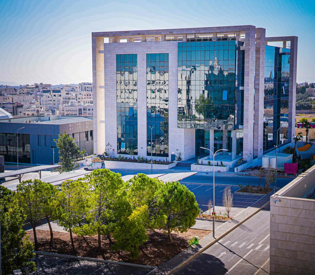 Investment – King Hussein Business Park مجمع الملك الحسين للأعمال